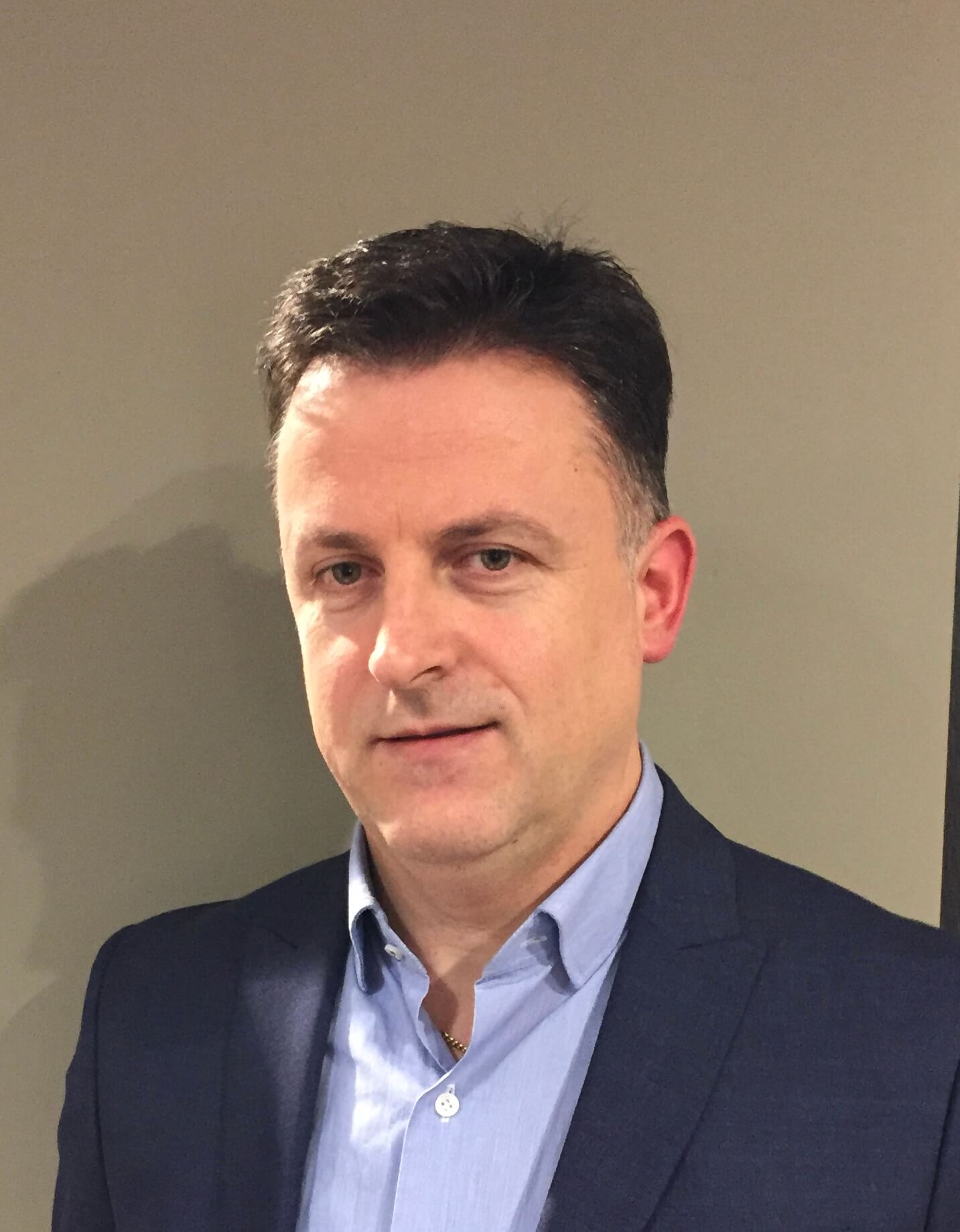 Ledio Collaku - Medicare - Reumatolog prane Klinikes se Mjeksise Interne